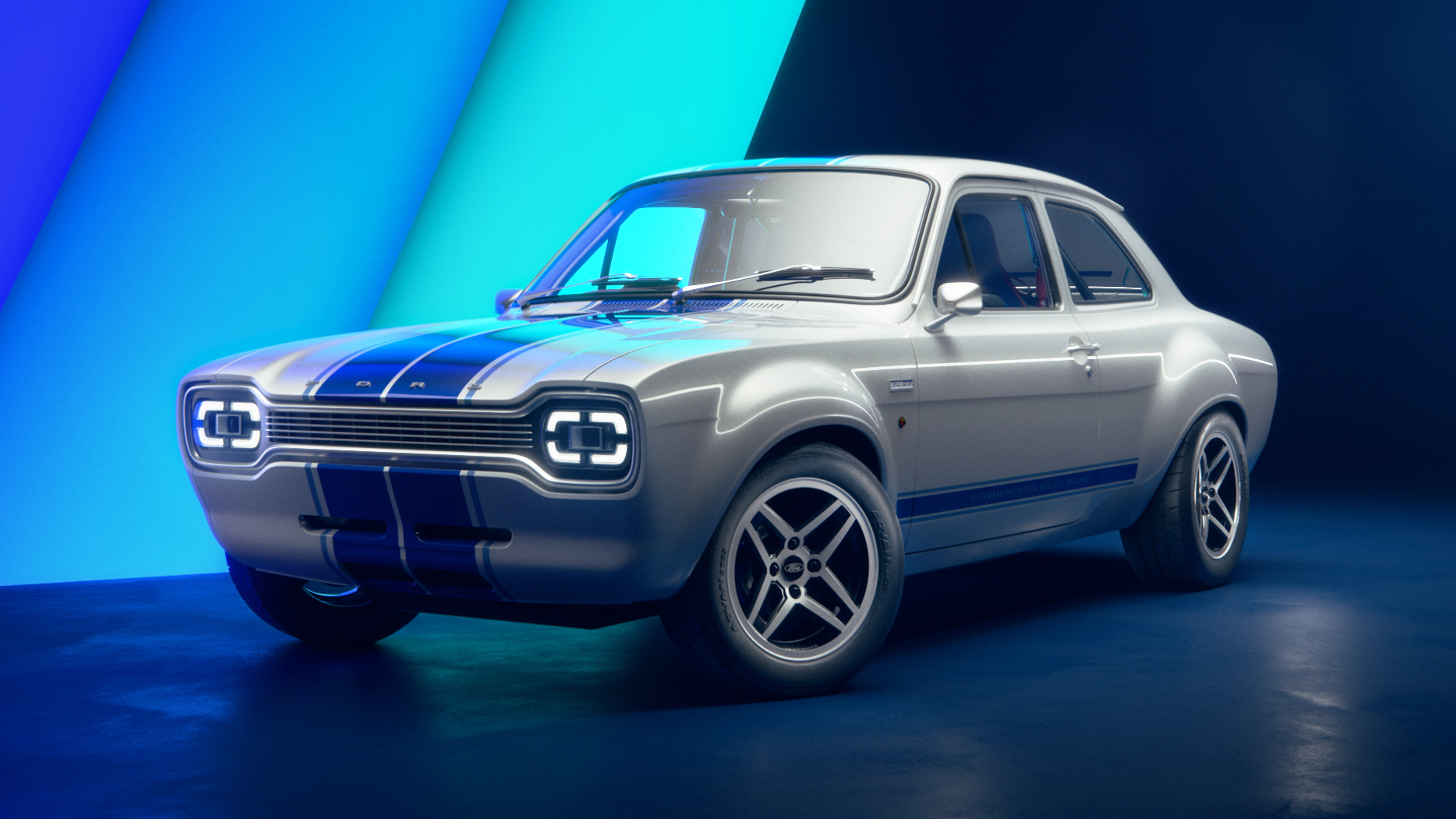 296bhp, 10,000rpm, 800kg: the Mk1 Ford Escort RS is BACK | Top Gear